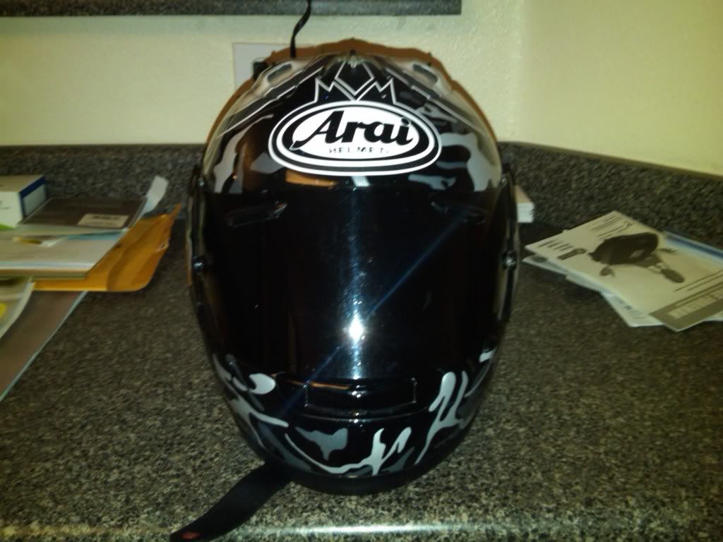 Arai Medium Tommy gun helmet | Suzuki GSX-R Motorcycle Forums Gixxer.com
